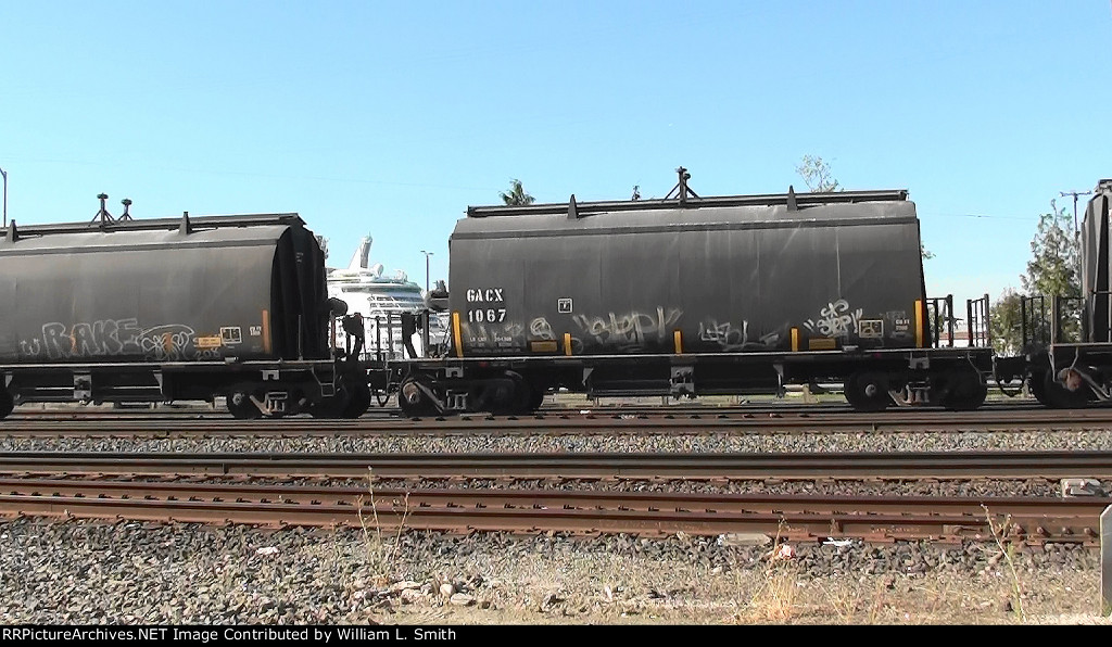 NB Frt at South leed into Balmer Yard -85